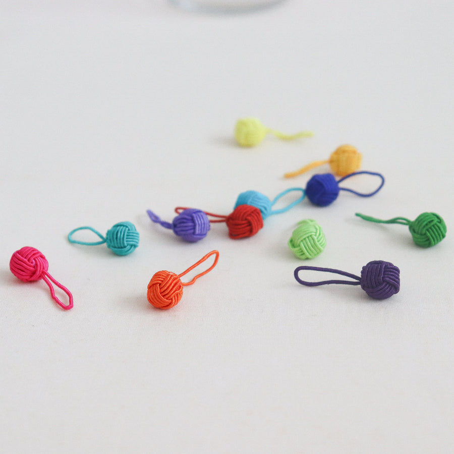 HiyaHiya Yarn Ball Stitch Markers– Crafty Llama